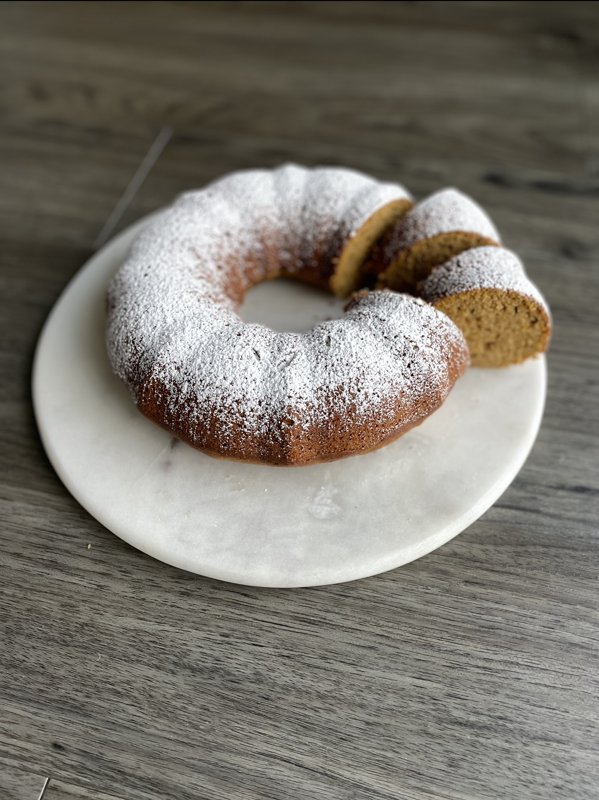 A Bee Bakes – Making the world a sweeter place.